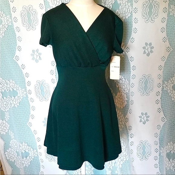 Vintage | Dresses | Vintage 9s La Belle Emerald Green Empire Aline ...